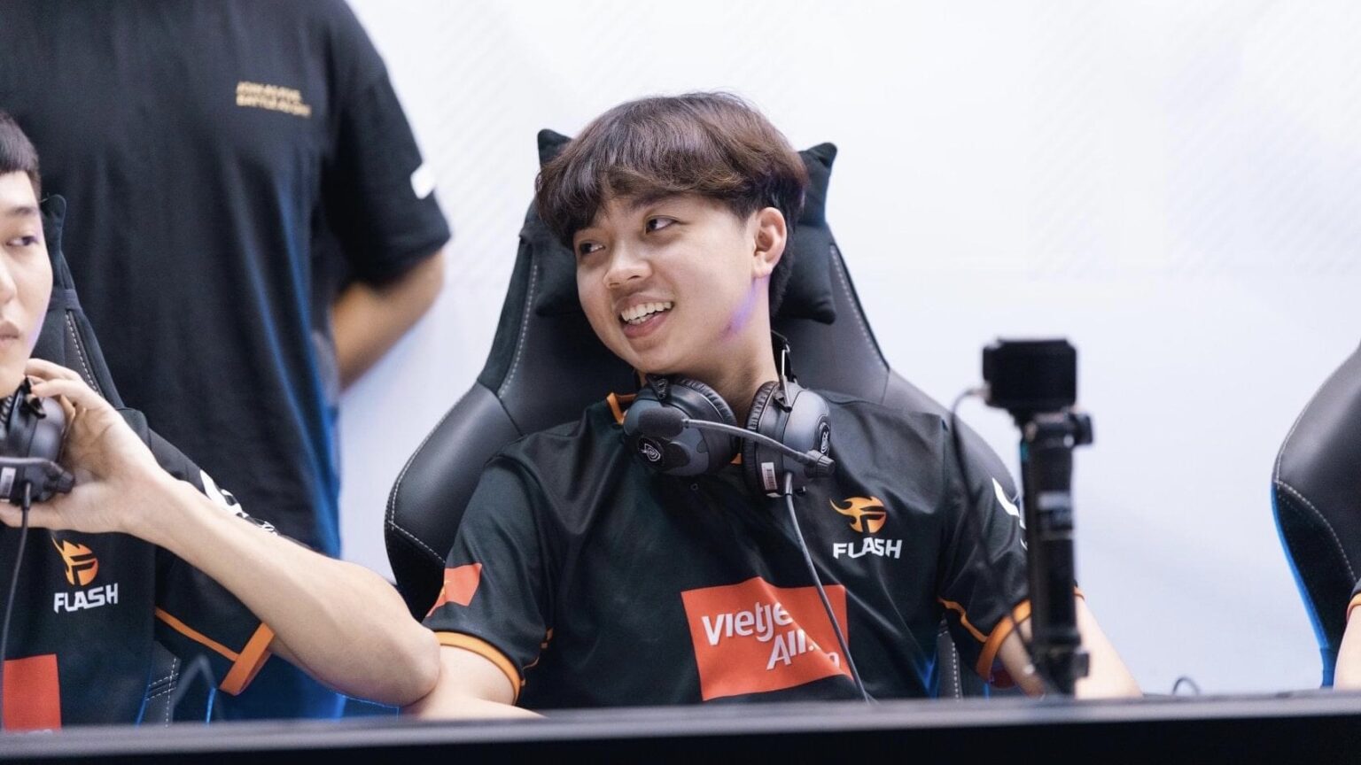 ADC มั่นใจ Team Flash เข้าเพลย์ออฟ เผยถูก ProE ห้ามหยิบ Aoi มาป่า | ONE ...