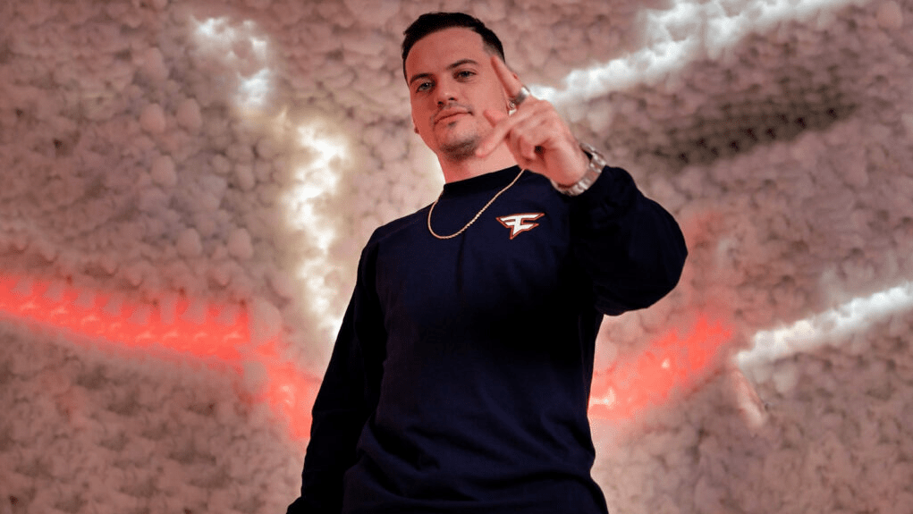 Babybay ทำสถิติสุดโหด พา Faze Clan พลิกเดือดเชือด 100T | ONE Esports ...