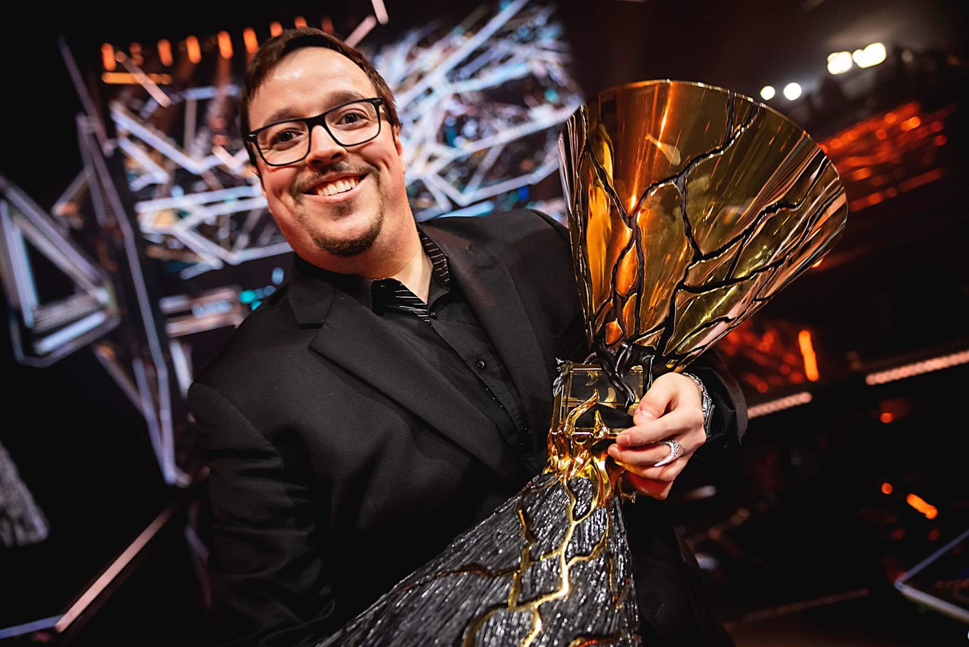 LOUD แยกทางโค้ชชุดแชมป์โลก Valorant | ONE Esports Thailand