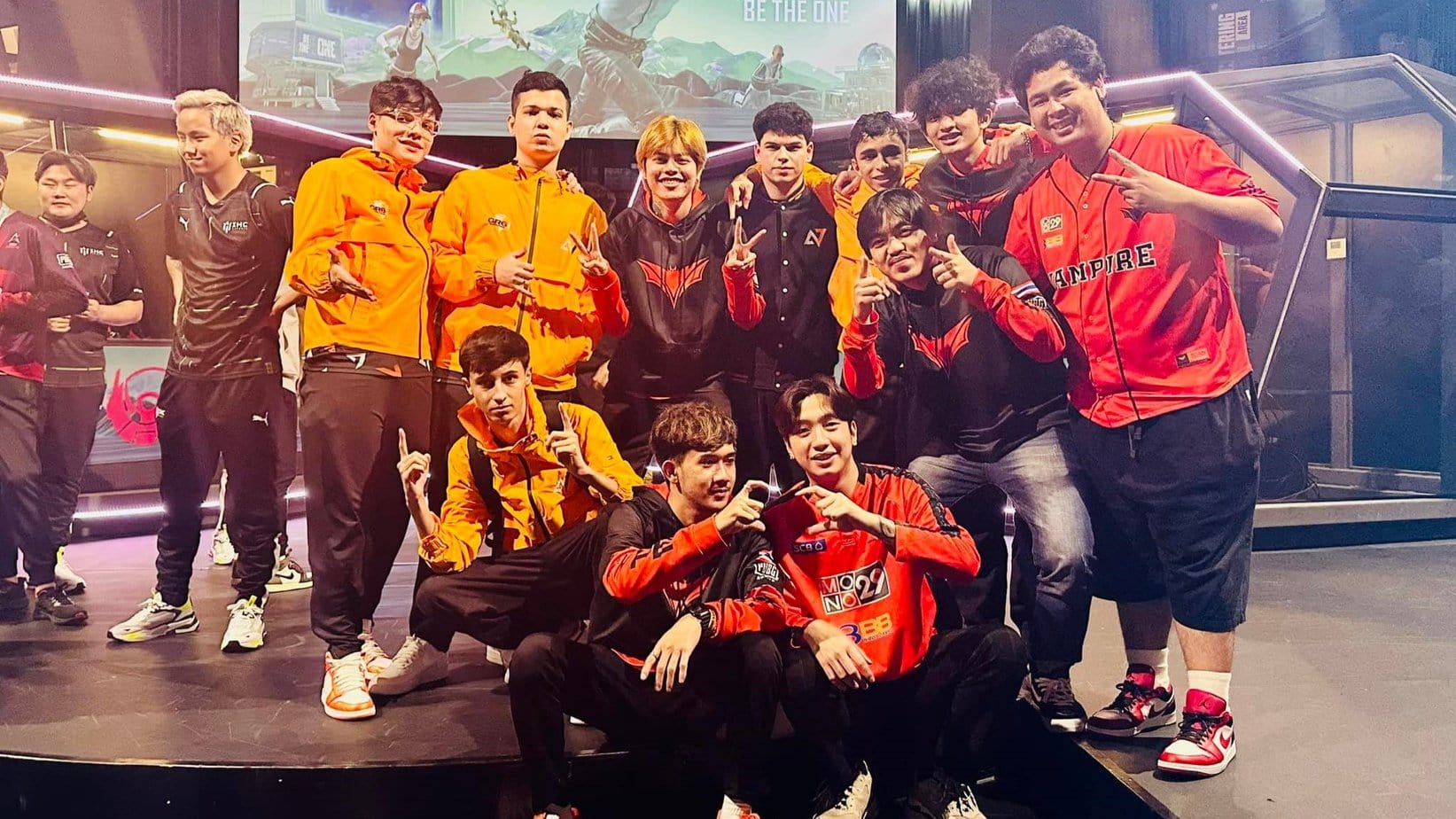 ผจก.ทีม Vampire เล่าเบื้องหลังความสำเร็จในศึก PMGC | ONE Esports Thailand