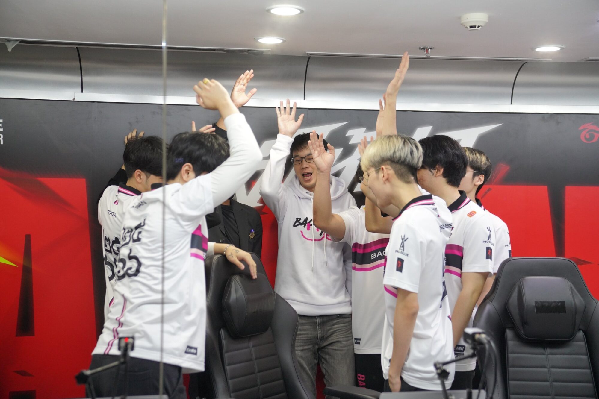 เปิดลิสต์ 5 ฮีโร่ที่ห้ามผู้เล่น Bacon time ได้หยิบเป็นอันขาด | ONE ...