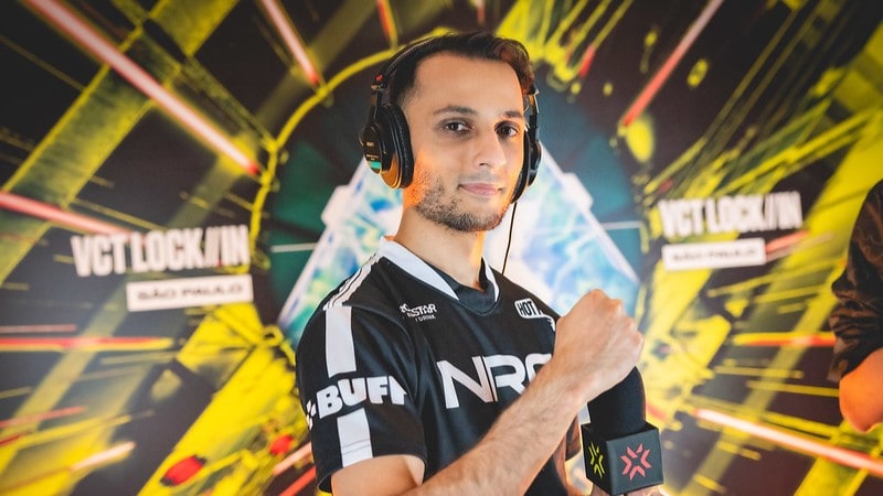 FNS ปลอบสองผู้เล่นรุ่นน้องฟอร์มหืดใน VCT Lock In | ONE Esports Thailand