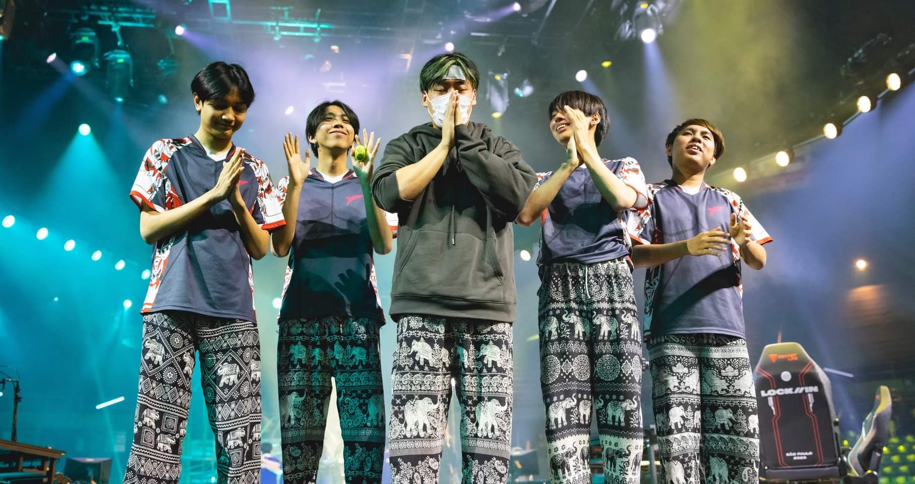 Crws อัปเดตอาการป่วยใบหน้าเบี้ยวครึ่งซีก | ONE Esports Thailand