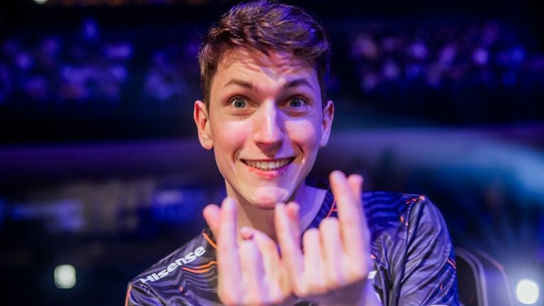 Boaster ให้กำลังใจ CGRS และ Paper Rex ในศึก Masters Tokyo | ONE Esports ...