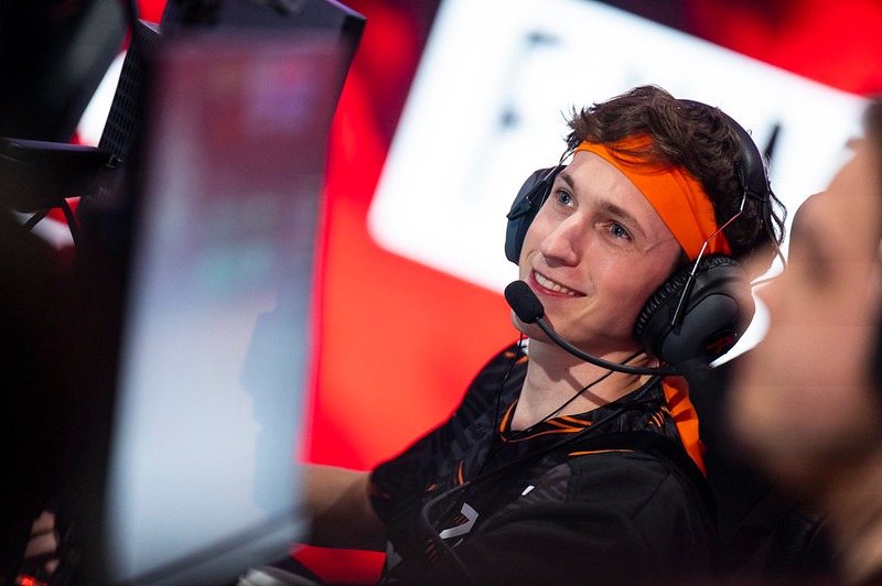 Boaster ขอโทษแฟนคลับไม่สามารถมาเจอได้ทั่วถึง | ONE Esports Thailand