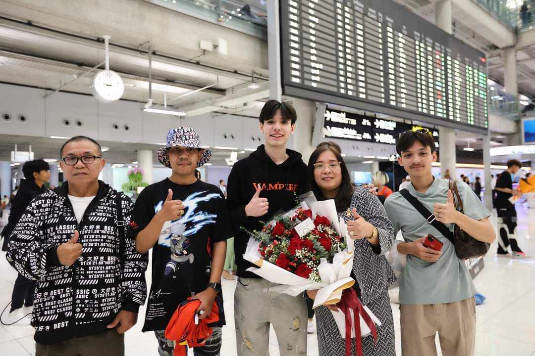 ลุง TonyK เล่าวันหลานยืนร้องไห้ ก่อนเป็นแชมป์ PUBGM ระดับโลก | ONE ...