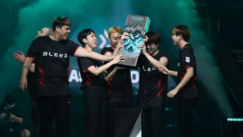 juicy หวังได้กลับมาร่วมงาน Bleed eSports อีกครั้ง | ONE Esports Thailand