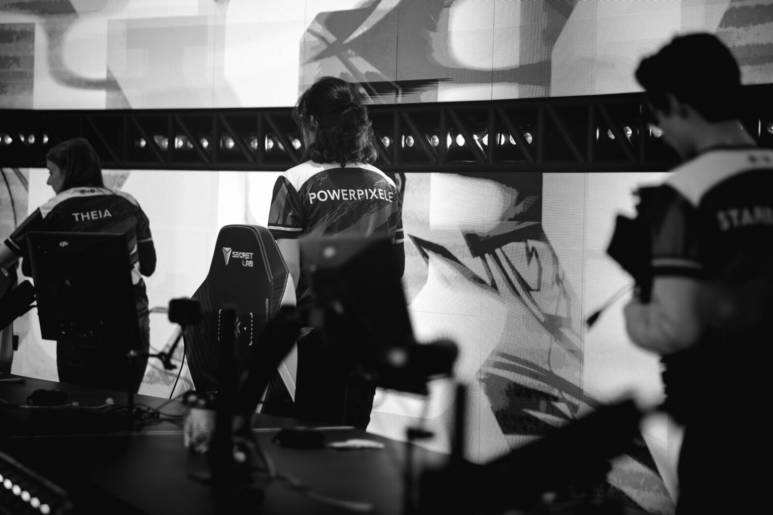 Evil Geniuses แยกทางทัพหญิงยกชุด หลังจบศึก GC Championship | ONE ...