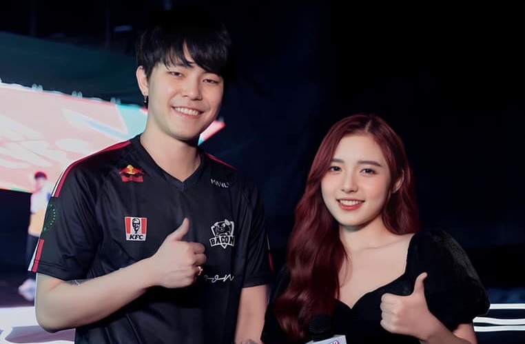 พีธีกรสาวเวียดนาม เศร้าหวั่น Moowan ไม่แข่งต่อ | ONE Esports Thailand