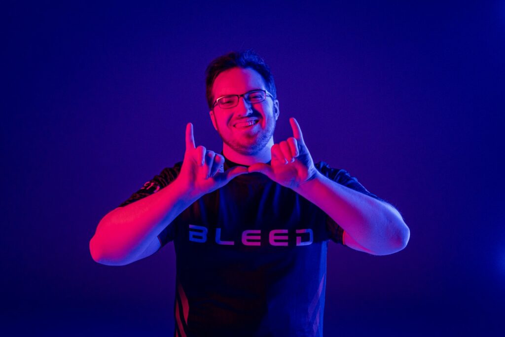 yay เผยชื่อโปร Valorant ที่เก่งที่สุดใน AMA สุดพิเศษ | ONE Esports Thailand