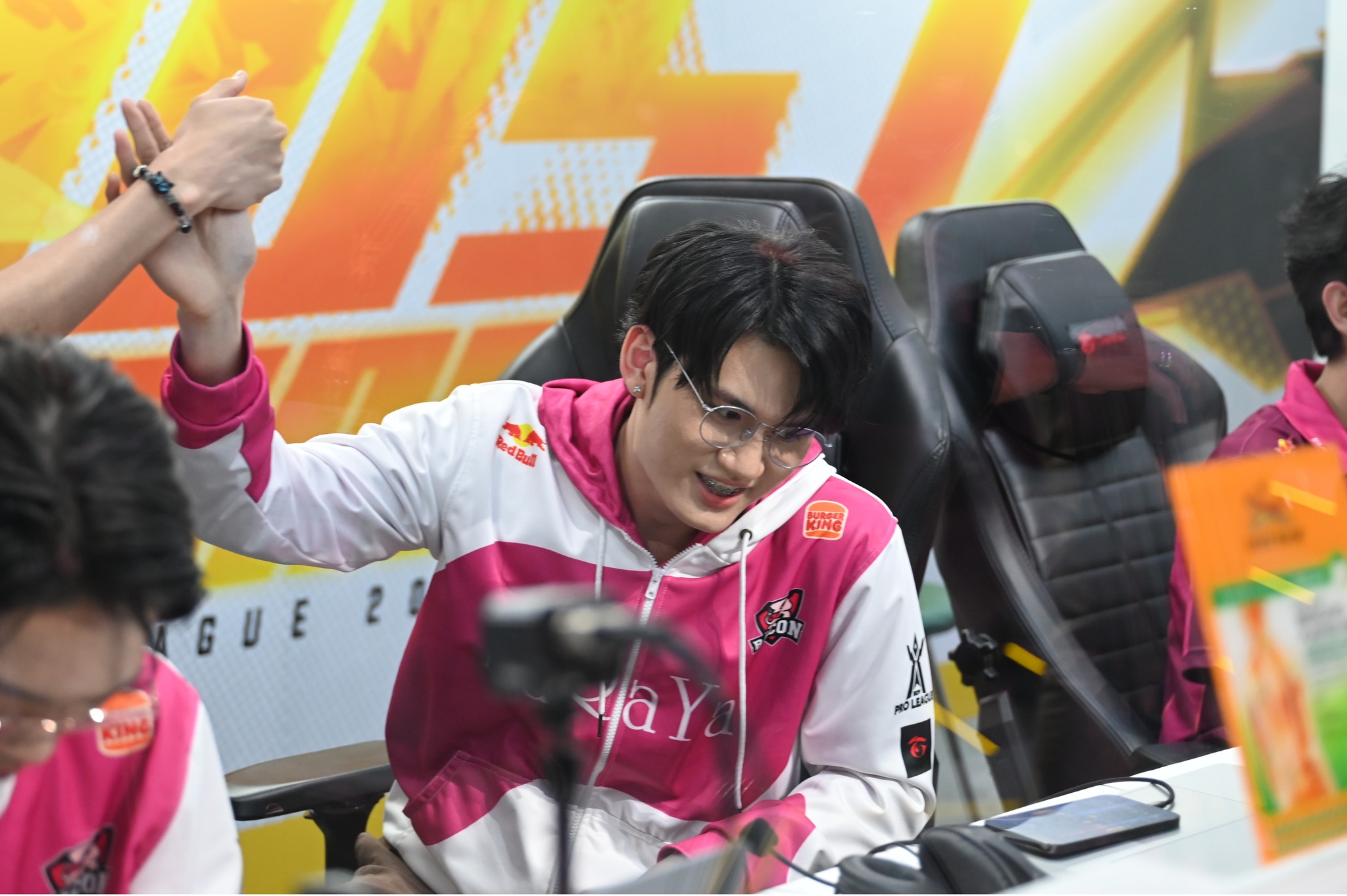 Bacon Time เผยเหตุพัก AlmondP เปิดโอกาสหาทีมอื่นแข่งAPL 2024 | ONE ...