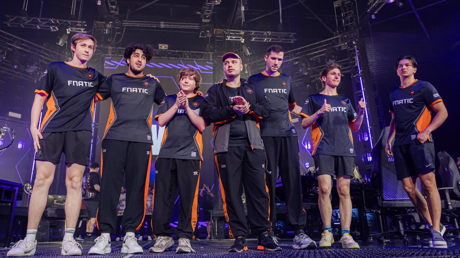 ลูกทีม Fnatic ปกป้อง Boaster หลังพาทีมร่วง Masters Shanghai | ONE ...
