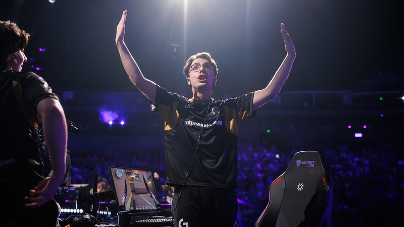 paTiTek รับ Heretics มาไกลเกินคาด หลังคว้ารองแชมป์ Masters | ONE ...