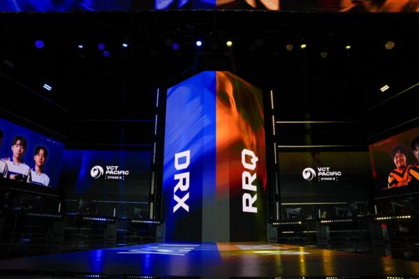 RRQ พลิกล็อค ชนะ DRX 2-0 ลุ้นเข้าเพลย์ออฟต่อ | ONE Esports Thailand