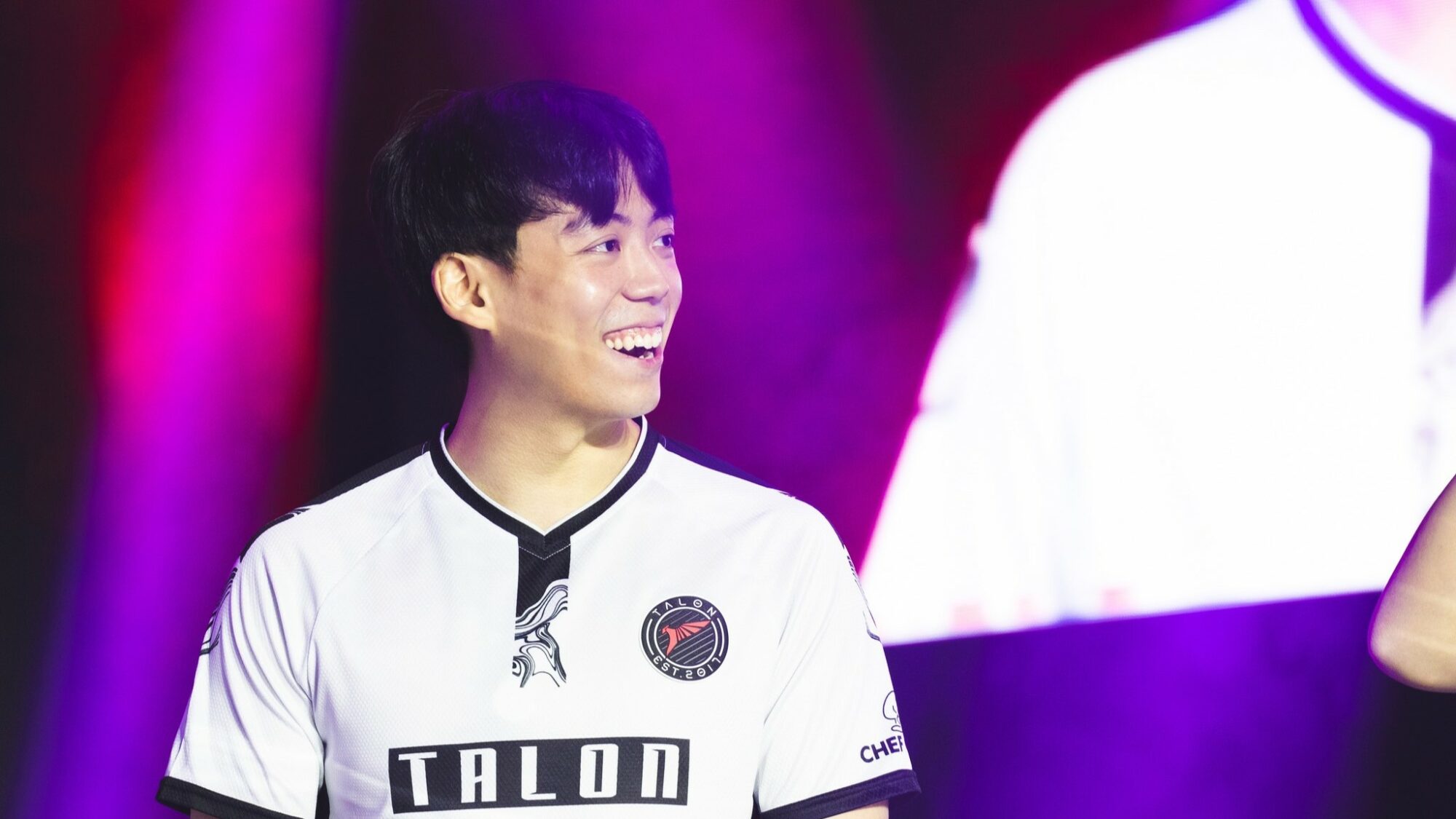 Crws เผยความคาดหวังต่อ Primmie สมาชิกใหม่ Talon | ONE Esports Thailand