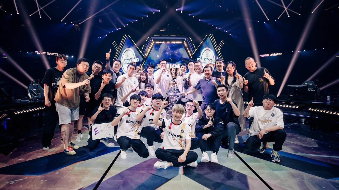 S1Mon ให้เครดิตทีม EDG พาสัมผัสแชมป์ Champions 2024 | ONE Esports Thailand