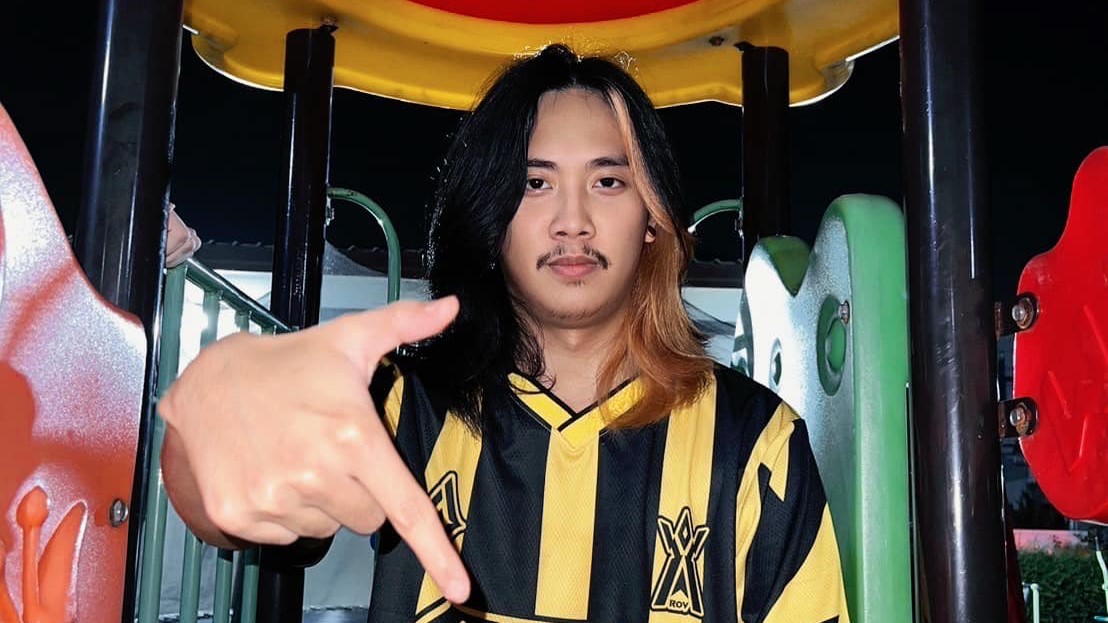 PORZANARUK ร่วมบริจาคเงินหลักแสนช่วยน้ำท่วม | ONE Esports Thailand