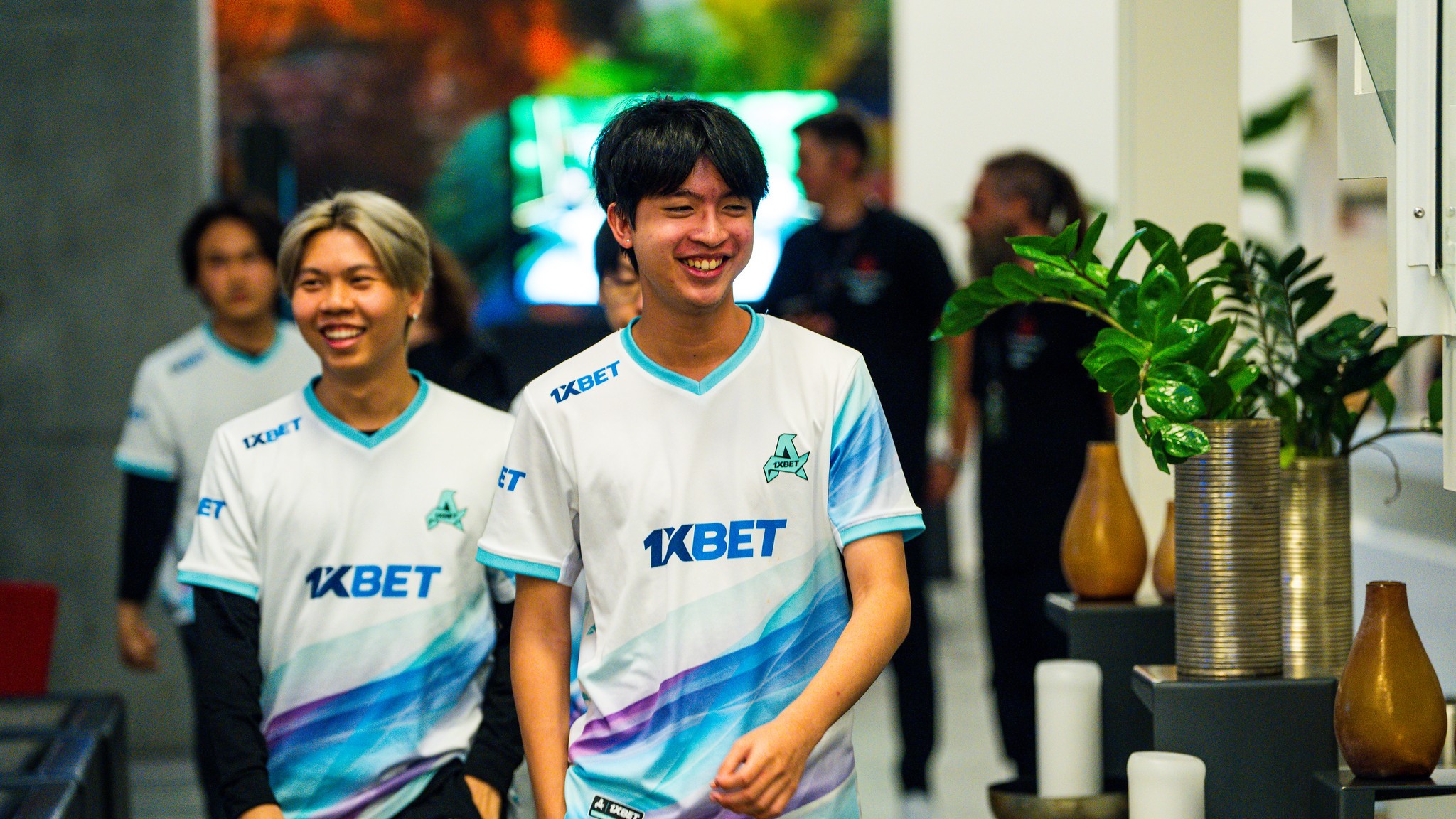 แฟน OG ต่างแดนว่าอย่างไรได้ 23savage ร่วมทีม? | ONE Esports Thailand