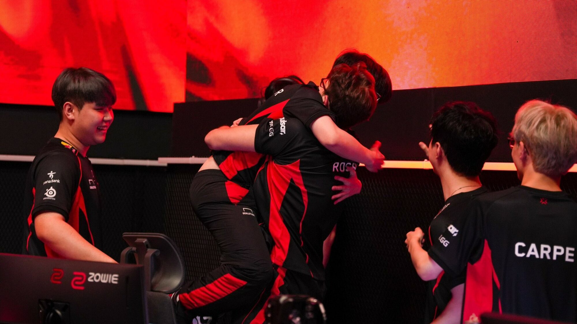 Rossy ขอบคุณ T1 ช่วยให้มีปีที่ดีสุดในชีวิตนักแข่ง | ONE Esports Thailand