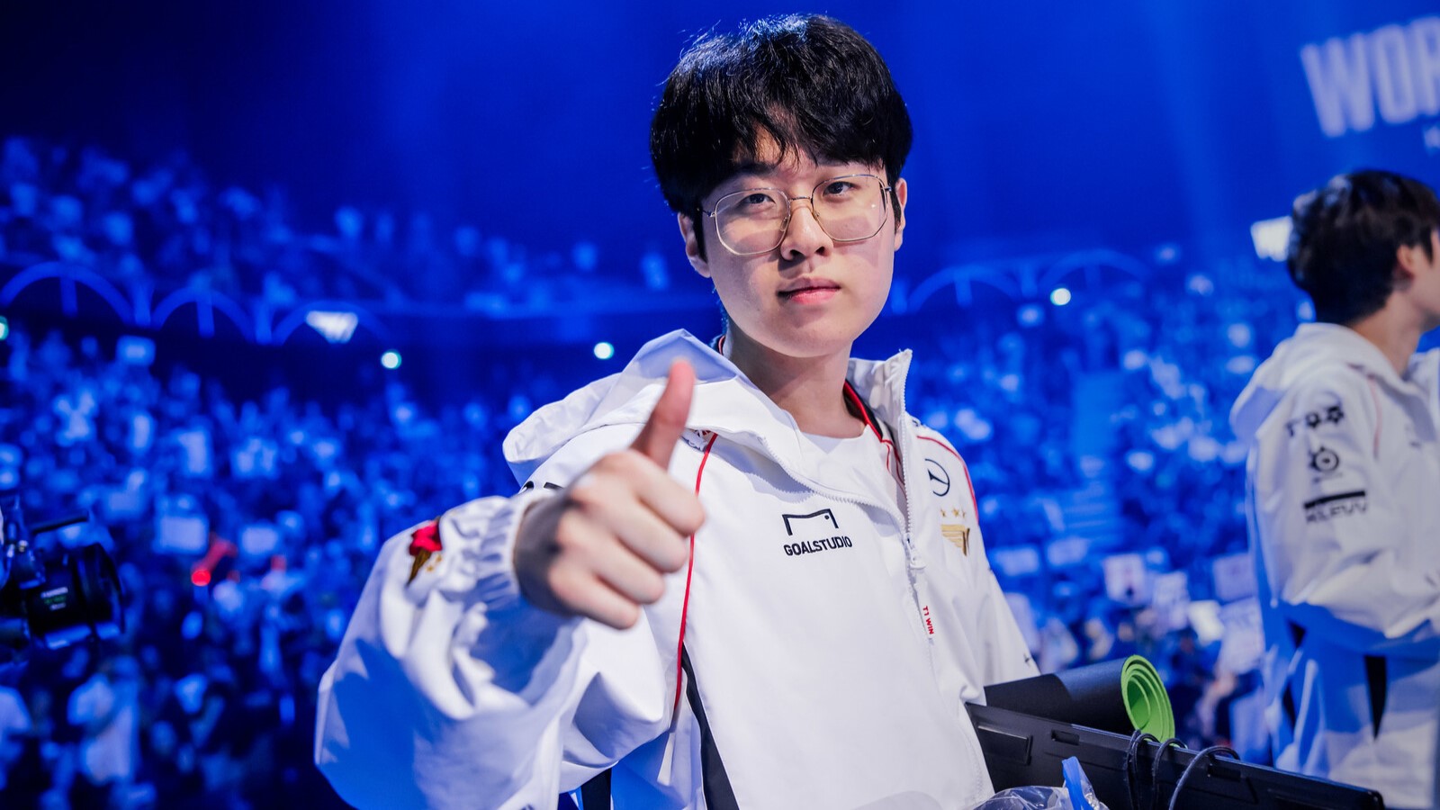 ปิดตำนาน ZOFGK! T1 แยกทาง Zeus ผู้เล่นท็อปชุดแชมป์โลกสองสมัย | ONE Esports Thailand