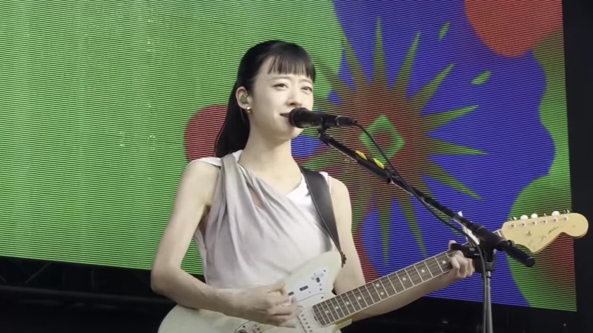 แฟนๆ ปลื้ม Hitsujibungaku ร้องสดเพลง Jujutsu Kaisen ในไทย | ONE Esports ...