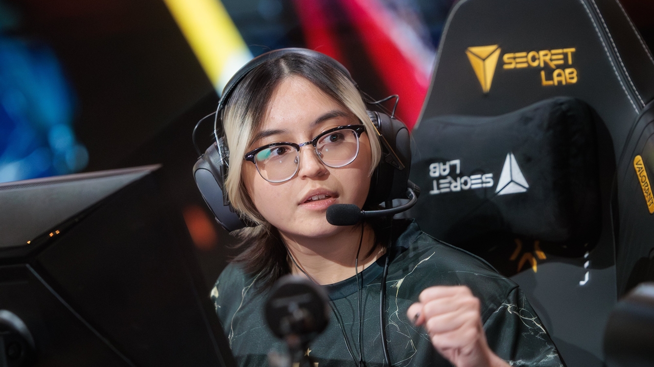 enerii ปลื้มได้วัดฝีมือ meL ไอดอลของตัวเอง | ONE Esports Thailand