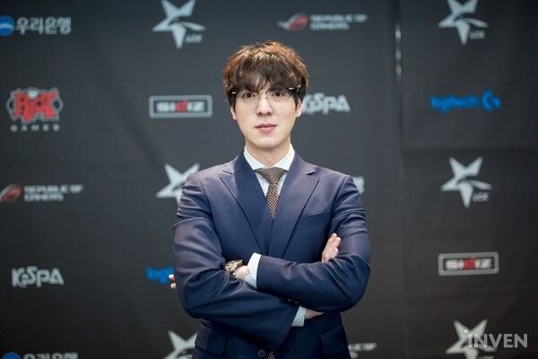 โค้ชใหญ่ SKT ออกมายอมรับข้อผิดพลาดของทีมพร้อมปรับปรุงแก้ไขต่อไป | ONE ...